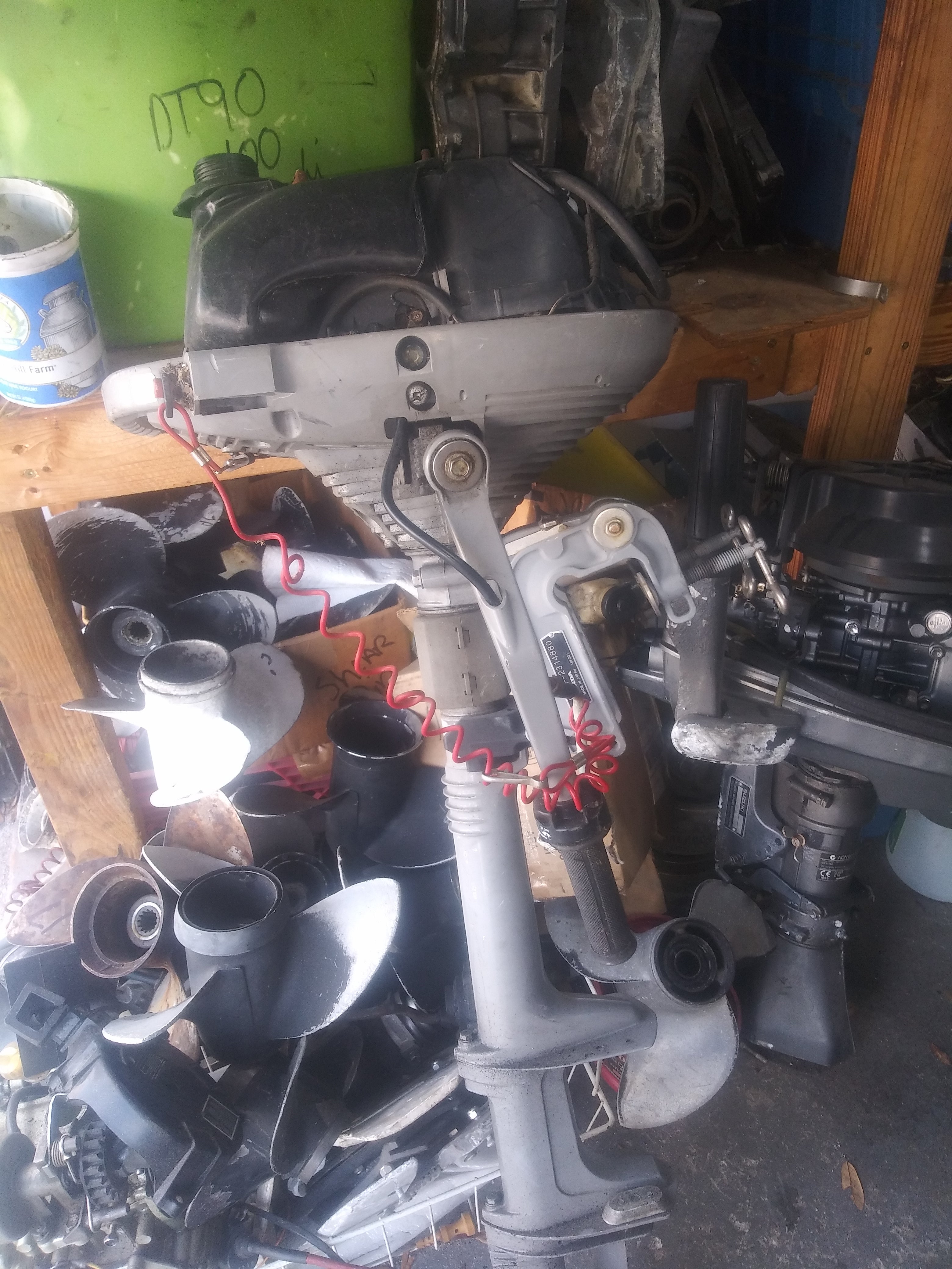 BF 2 hp honda four stroke outboard parts motor-lower unit, prop, recoi ...