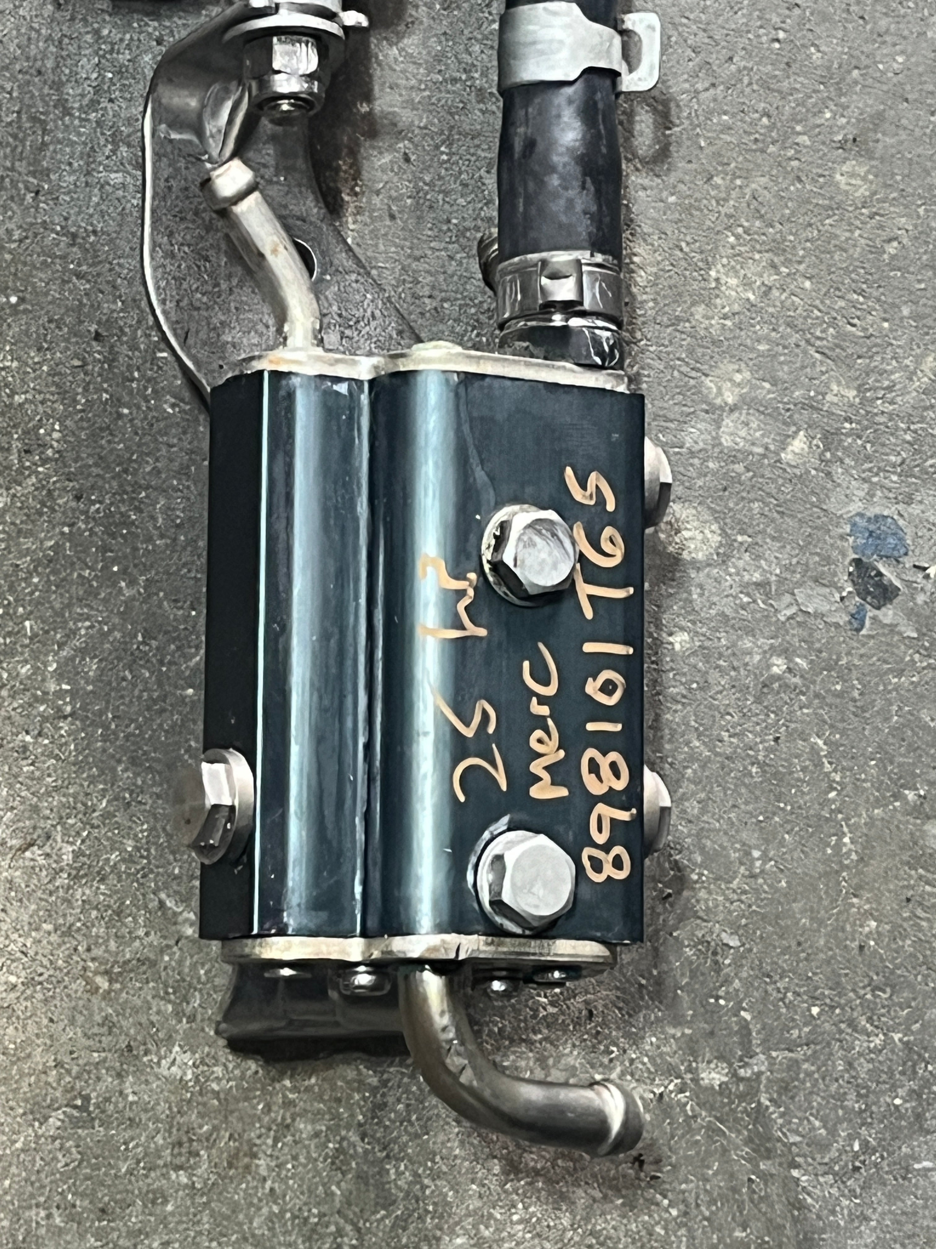 25 30 hp Mercury EFI vst FUEL COOLER 898101T65 FILTER Fuel & bracket 8 ...