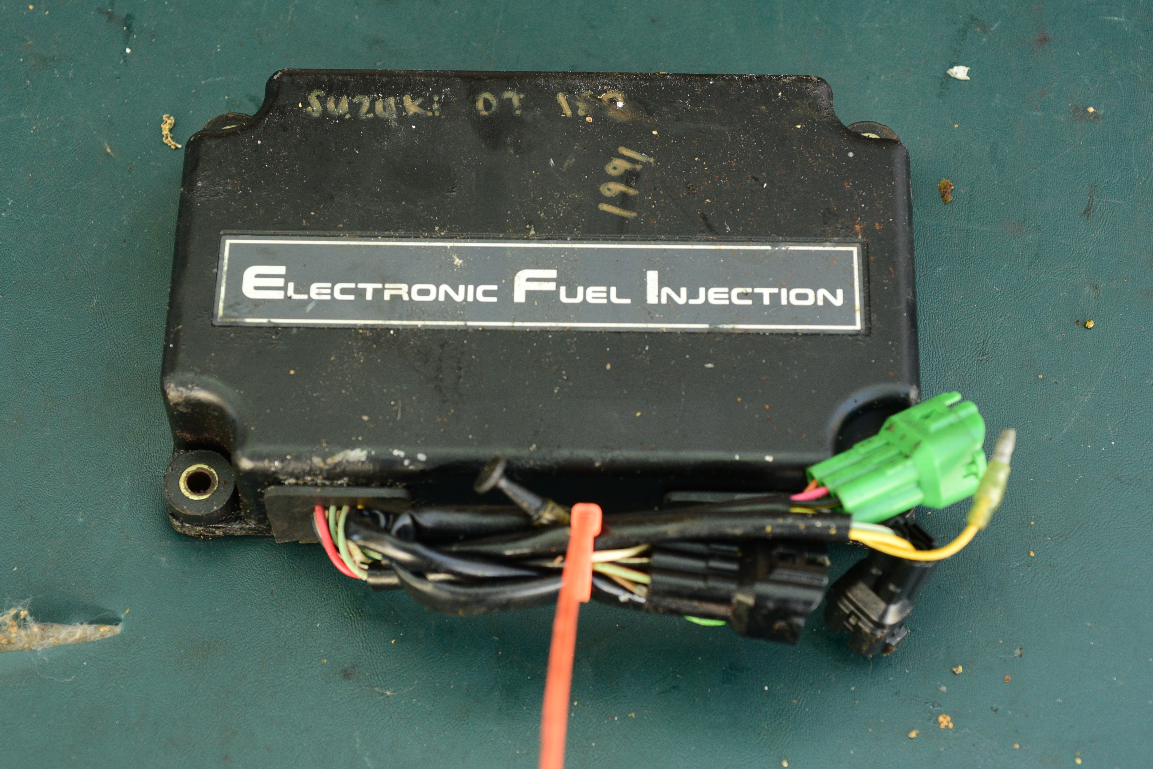 DT 150 175 200 225 HP Suzuki 33920-87D31 FUEL INJECTION UNIT efi two s ...