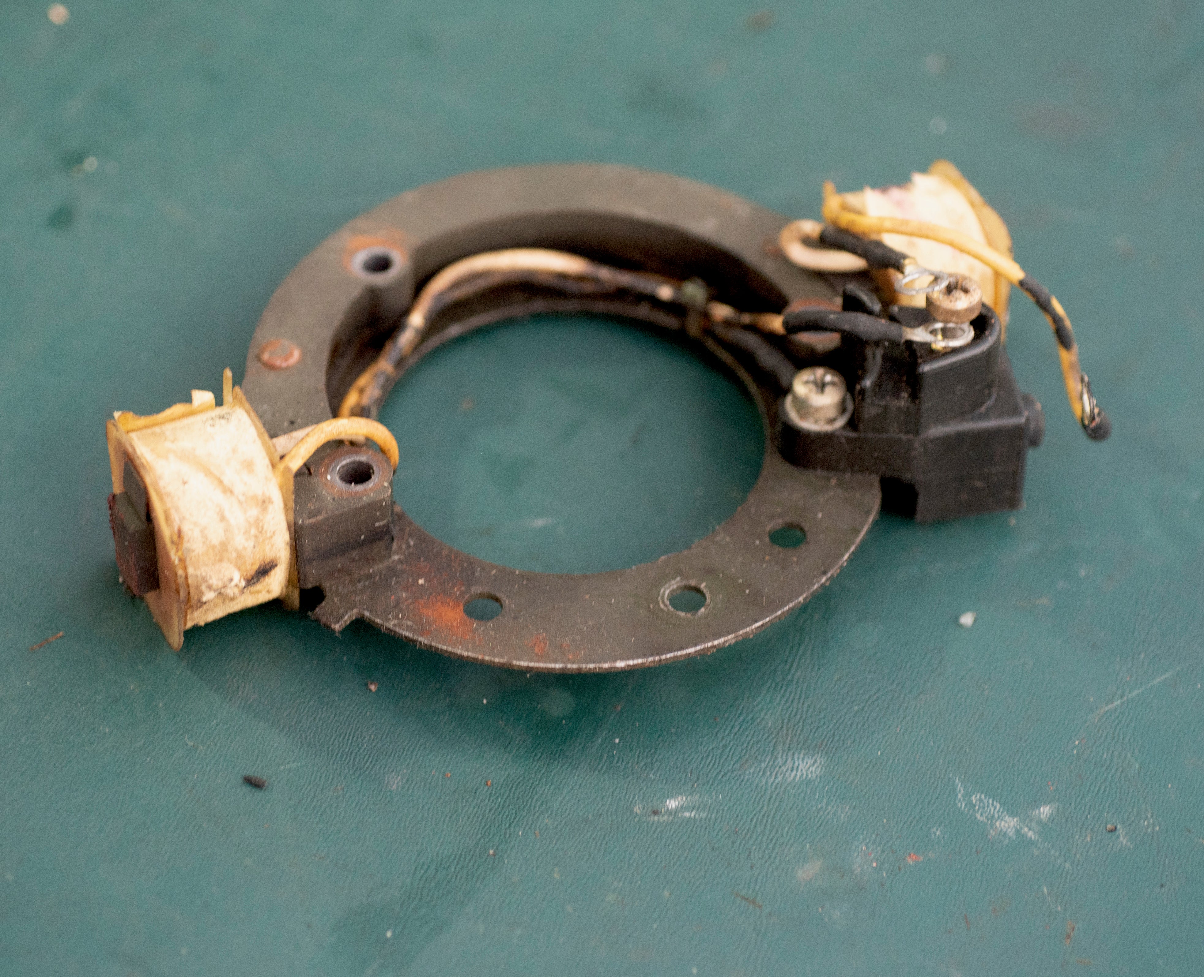 7.5 9.8 hp Mercury stator assembly 5209a3, merc 110 two stroke, 20 hp ...